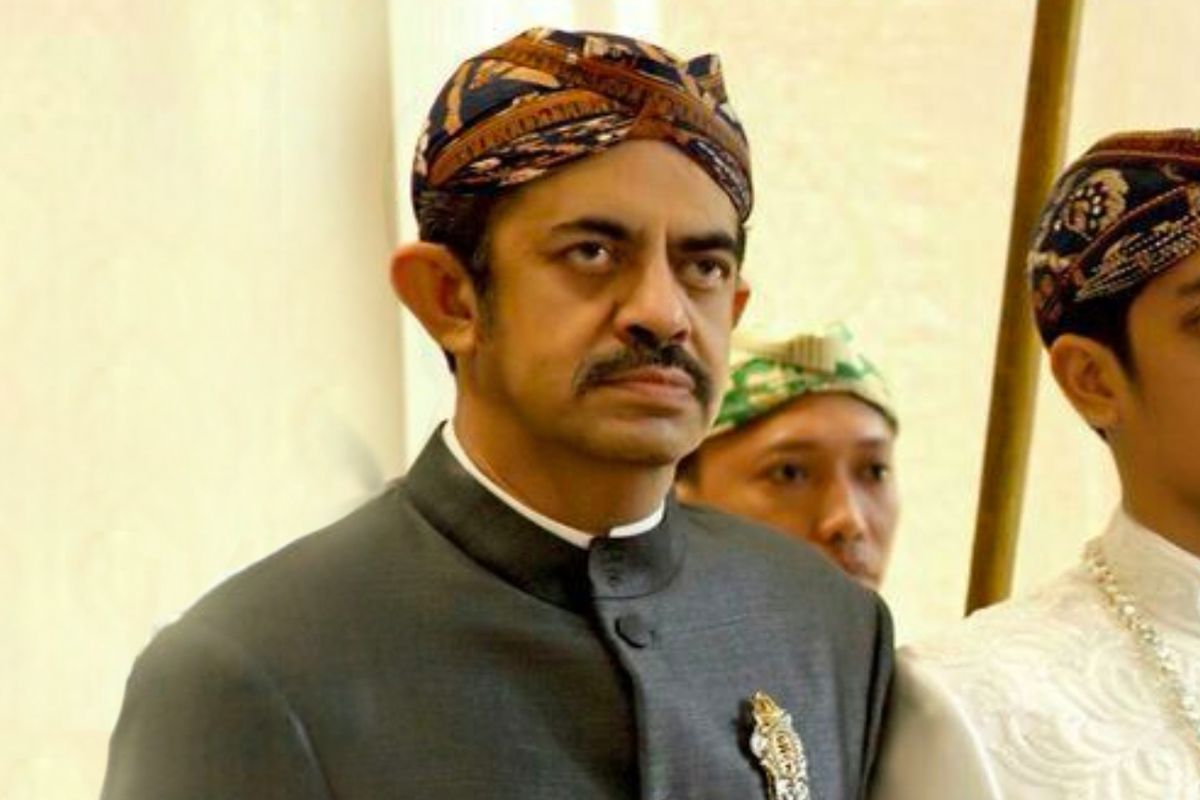 Riza Chalid: Sang Mafia Migas, Resmi Jadi Tersangka Korupsi Migas ...